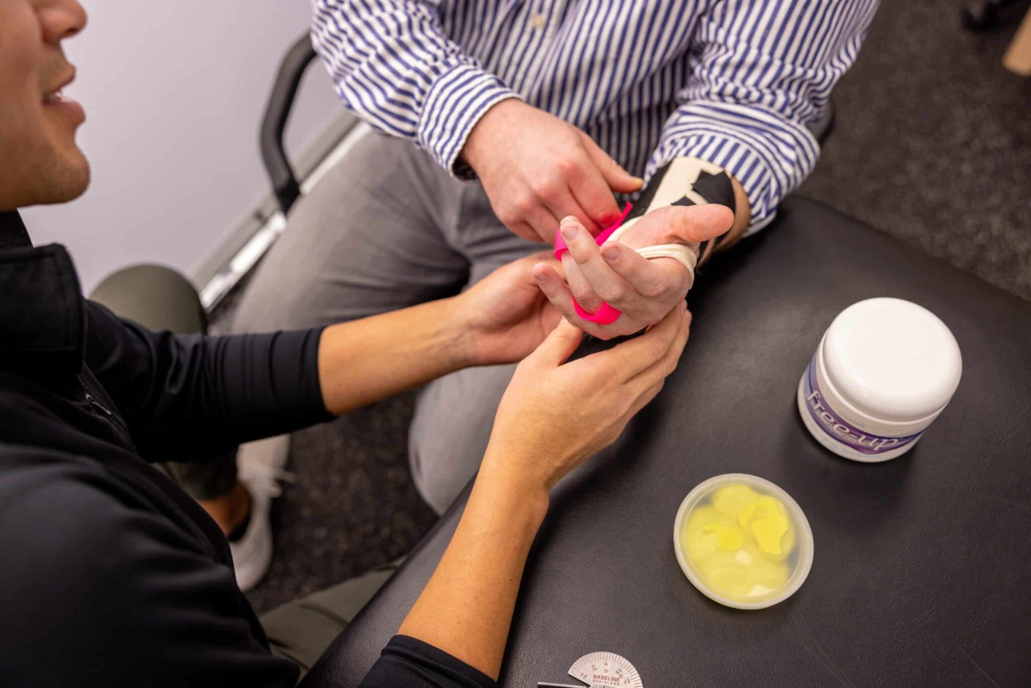 Hand Therapy | Ivy Rehab